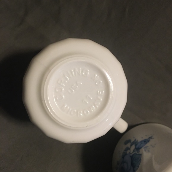 Corningware | Kitchen | Vintage Corningware Blue Velvet Rose Tea Cups 2 ...